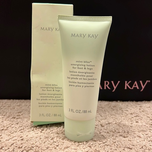 Mary Kay | Bath & Body | Mary Kay Mint Bliss Energizing Lotion For Feet ...